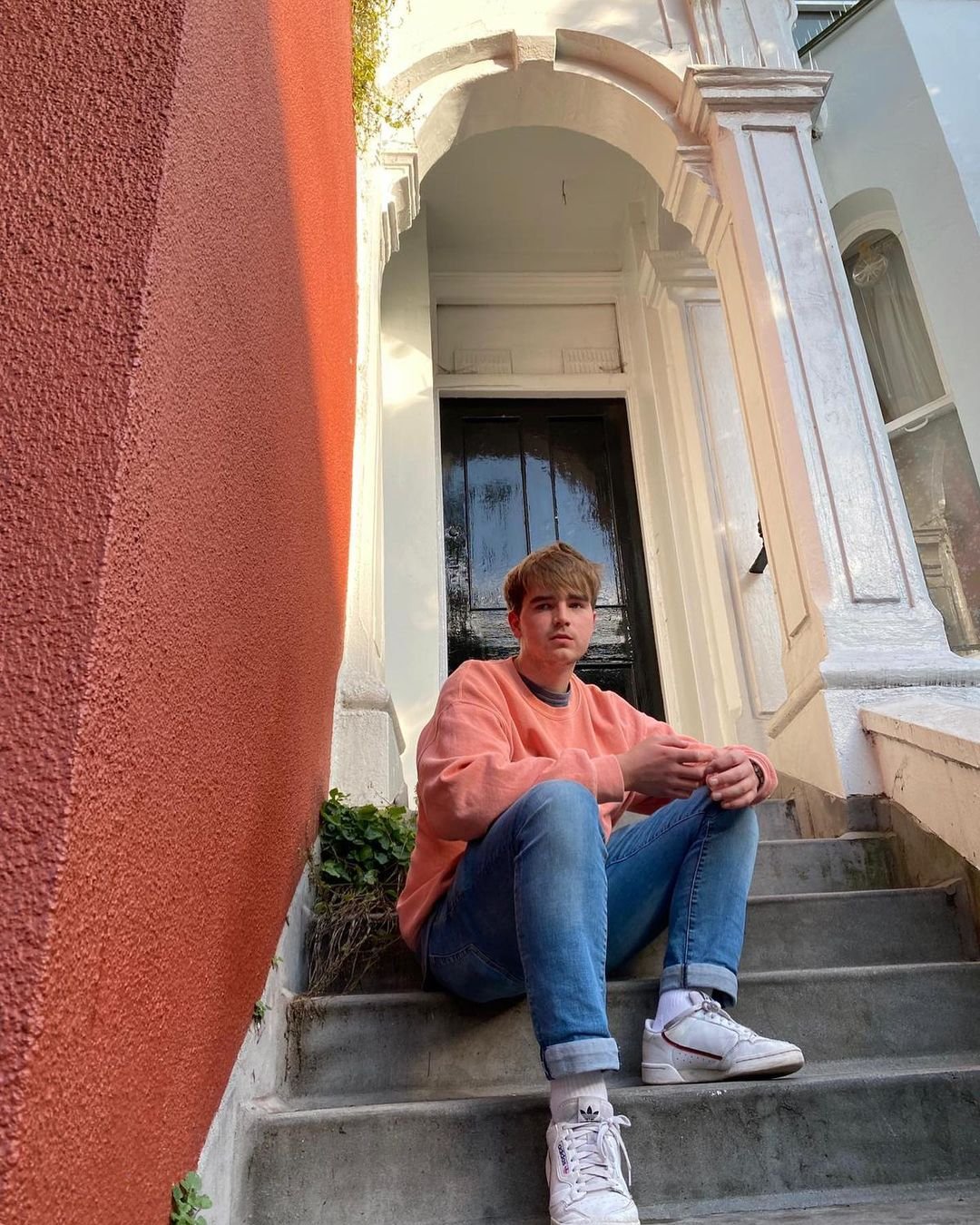 Exclusive Interview with songwriter 'Ewan Mainwood' | Illustrate Magazine