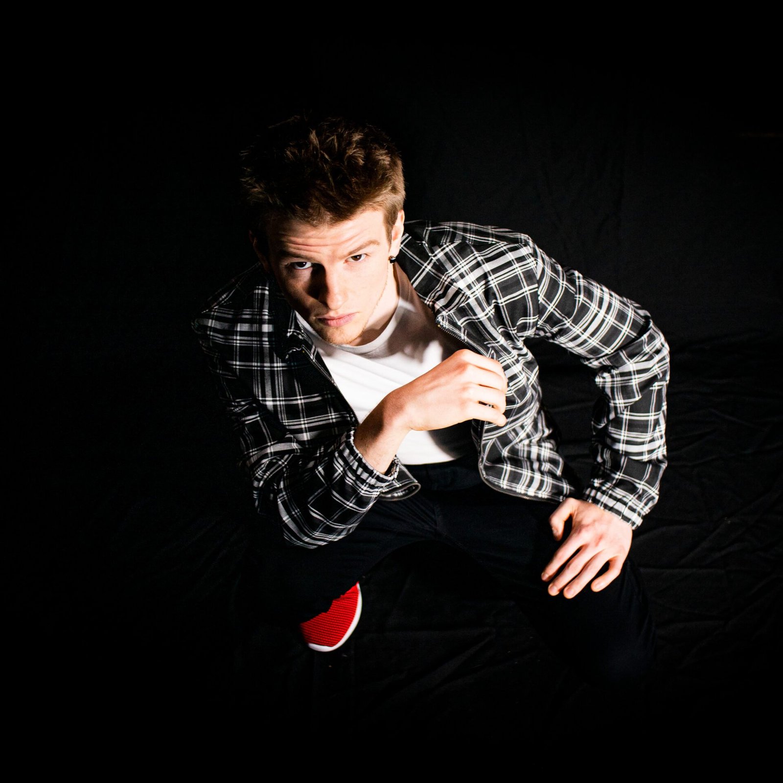 Exclusive Interview with the genre-bender 'Clifford' | Illustrate Magazine