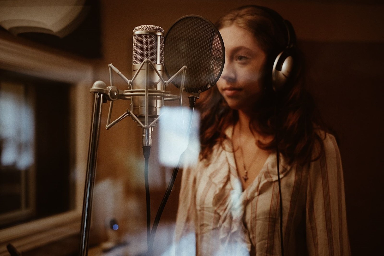 Exclusive Interview with 'ALLY CRIBB' | Illustrate Magazine