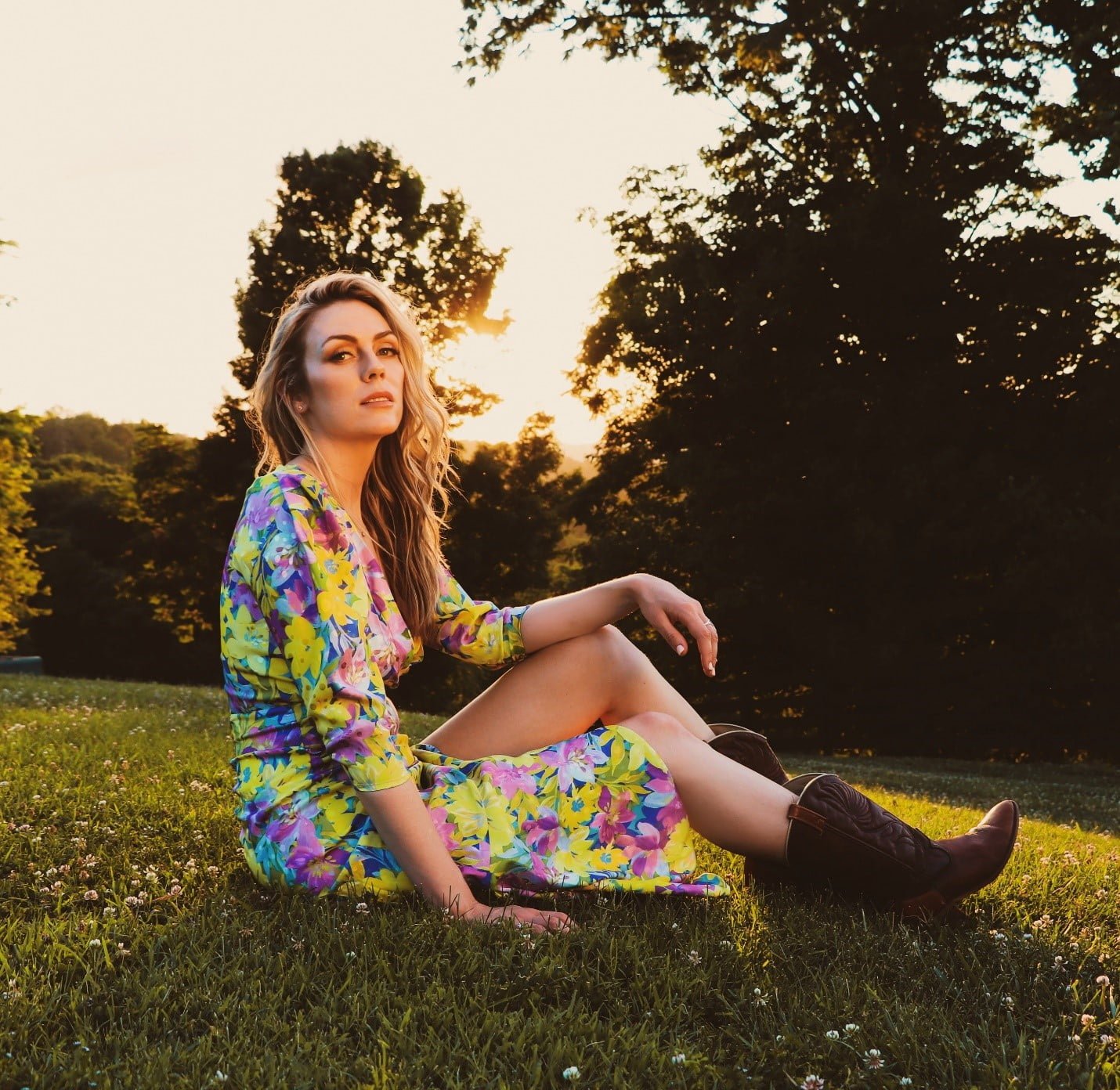 Sun Will Rise by Noelle Toland: Review | Illustrate Magazine