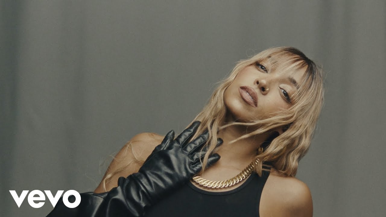 "Tinashe Strikes Gold with 'Uh Huh': A Groovy Anthem for the Ages ...