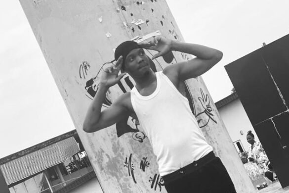 Leader in The Eyes by Higgs Field: Review | Illustrate Magazine