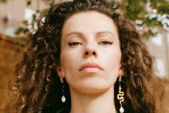 Natalie Clark releases elevating Indie-pop song “How High” | Illustrate ...