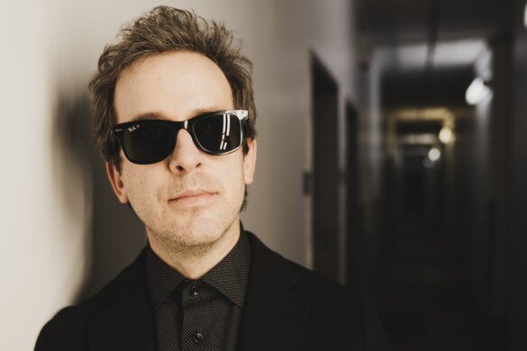 Have you ever by Anton Commissaris: Review | Illustrate Magazine