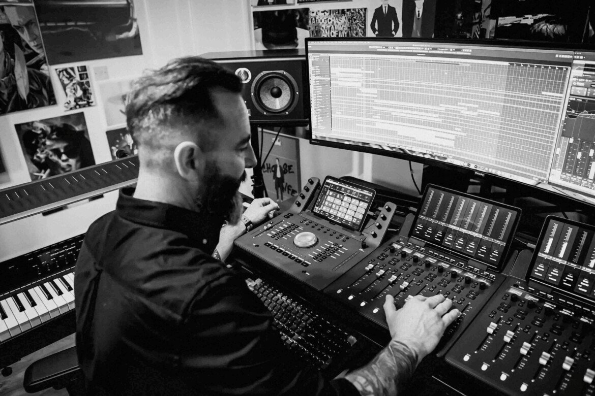 Exclusive Interview with GAV MORAN | Illustrate Magazine