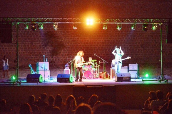 Sol Y Chela by Joshua Martin: Review | Illustrate Magazine